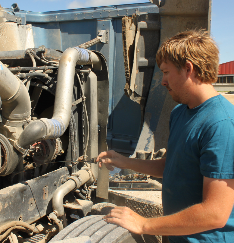 Maintenance / Service Technician | Career Profile | AgCareers.com